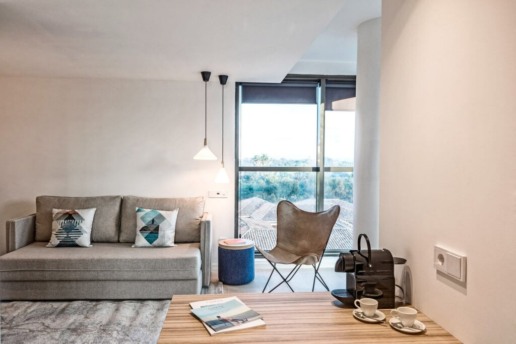 Alcudia Port Suites, Mallorca | kimkim