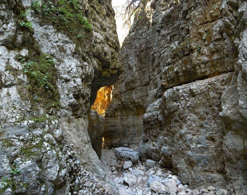 Imbros Gorge Hike on Crete | kimkim