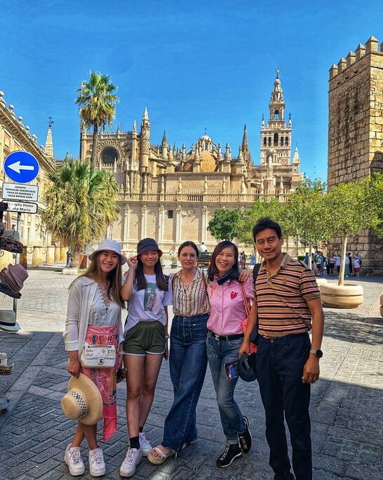 Guided Walk Through Seville | kimkim